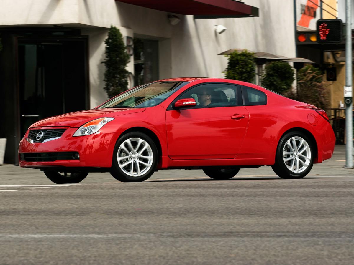 Nissan Altima technical specifications and fuel economy